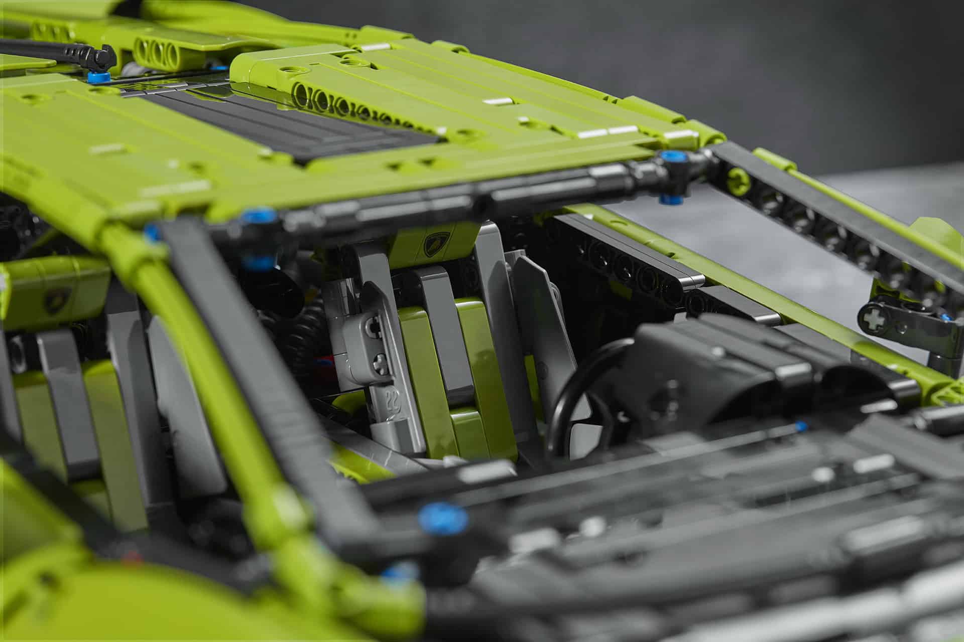 Lamborghini Sian LEGO Technic 1:8 with breathtaking details – Hobbyzero