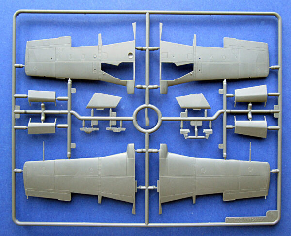 Aero L-29 Delfín AMK 1-48 Review – Hobbyzero