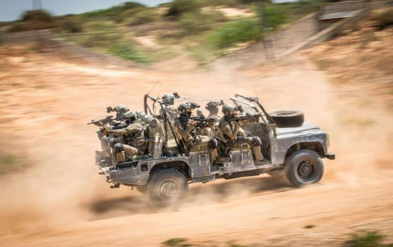 Accurate Armor IDF Special Forces Land Rover – Hobbyzero