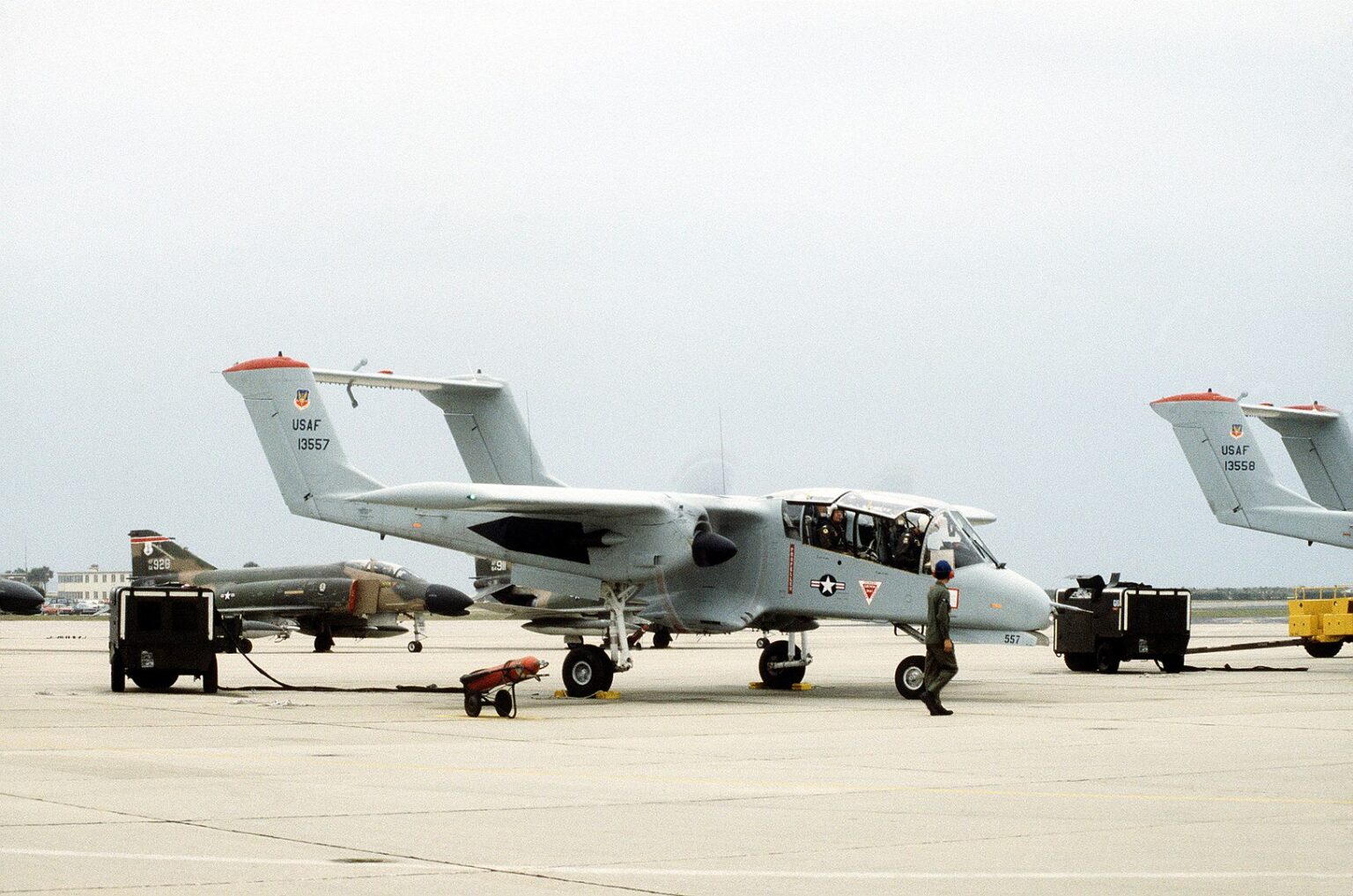 USMC OV-10A Bronco – Hobbyzero