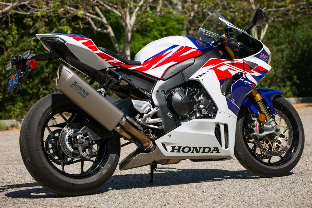Magic Factory has released a new Honda CBR1000RR Fireblade SP in 1:9th ...